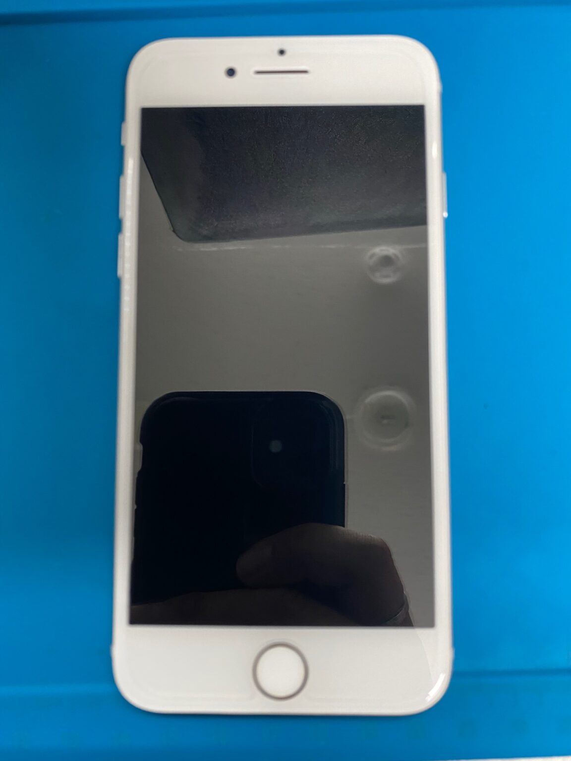 iPhone8Plusの画面修理受付中!!ガラス割れの修理は30分でお直し致します!! – iPhone修理やバッテリー交換ならスマップル札幌白石店